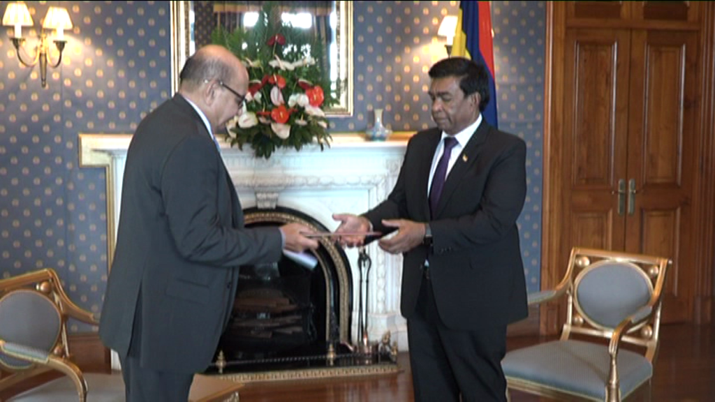 [VIDÉO] Le haut-commissaire du Sri Lanka présente ses lettres de ...